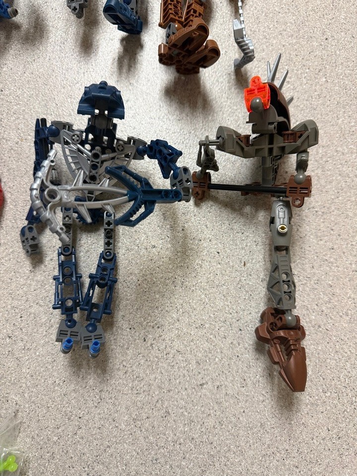 Lot OF 16 LEGO Bionicles Canister LEGO Complete & 7 INCOMPLETE Mixed ...