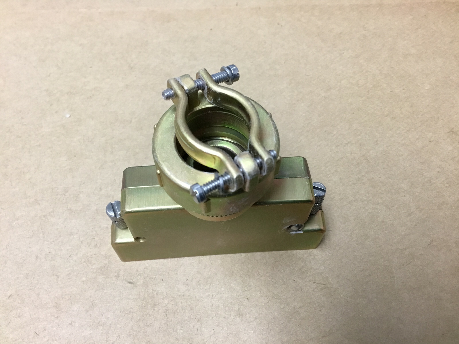 (1 PC) GLENAIR 550T004Y4R6K0F06 EMI/RFI D-Sub Split Backshell with ...