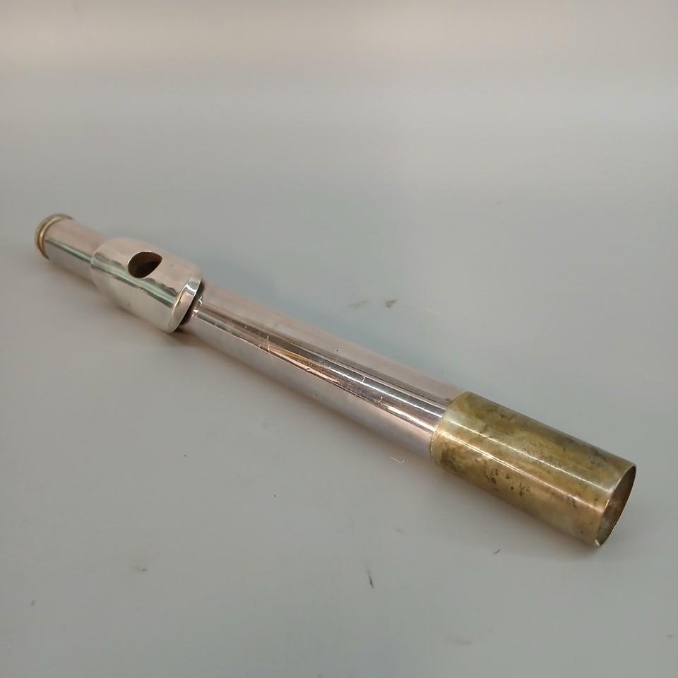 Artley USA 550322 Flute 18-0 w Hard Carry Case Musical Instrument ...