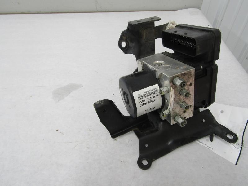 2014-2019 Nissan Frontier ABS Anti-Lock Brake Pump Control Unit AT OEM ...