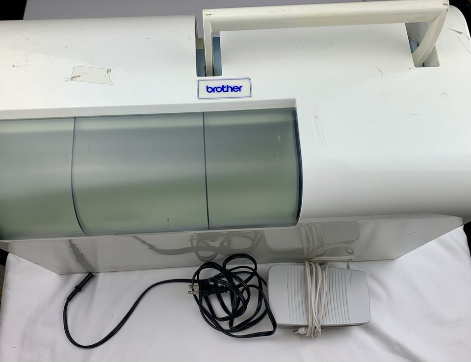 Brother Innovis 2500D Sewing & Embroidery Machine + Accessories | eBay