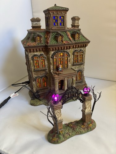 NEW Dept 56 Snow Village Halloween “Last Laugh Asylum” House w/ Lite ...
