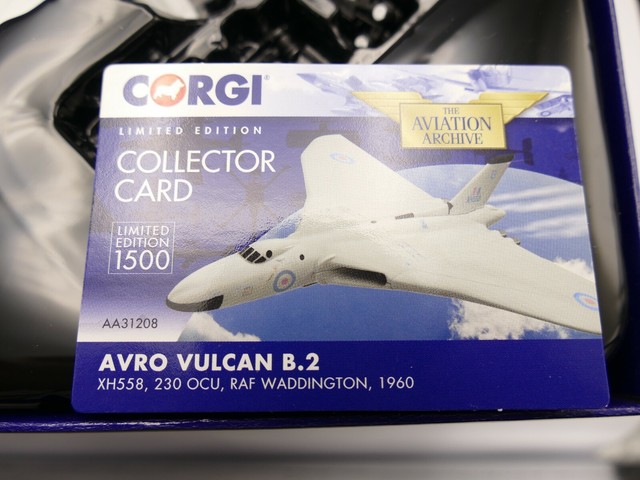 Corgi AA31208 Avro Vulcan B.2 RAF Waddington Xh558 14 Aviation MINT 1 ...