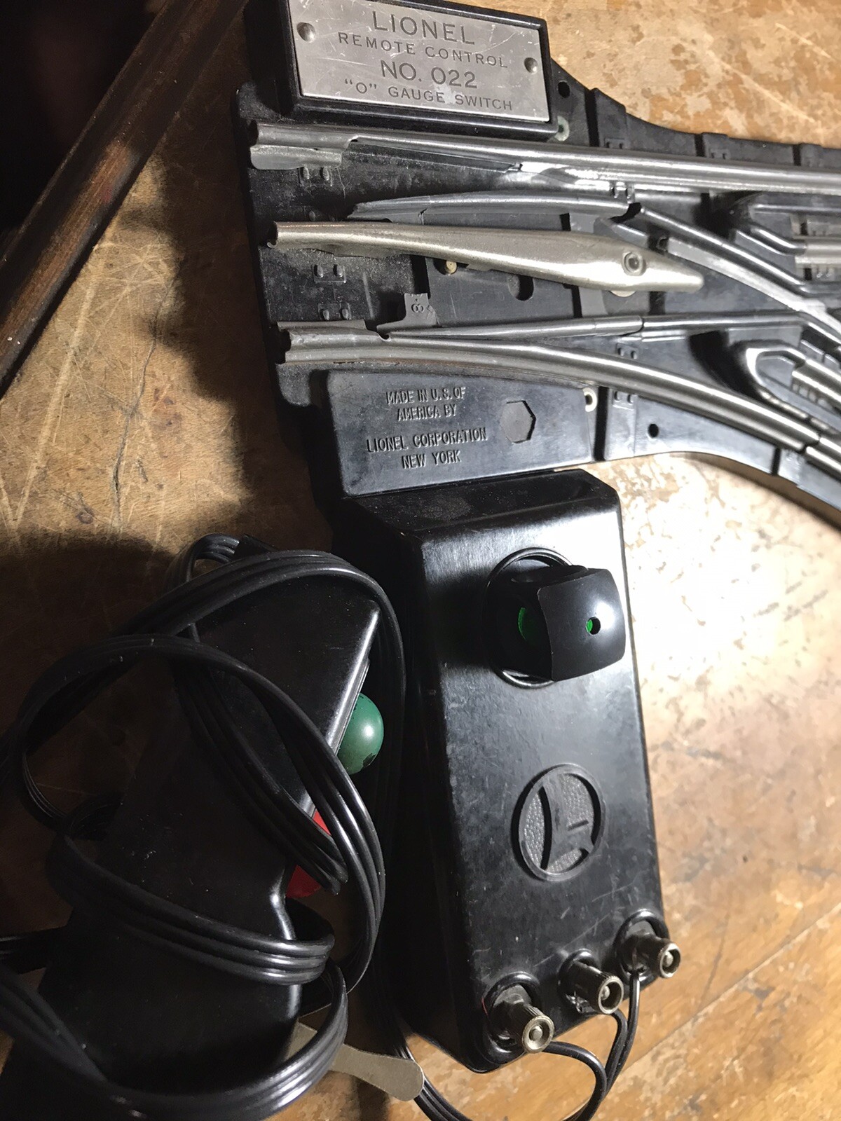 LIONEL 022 REMOTE CONTROL SWITCH Right hand turnout with new wire ...