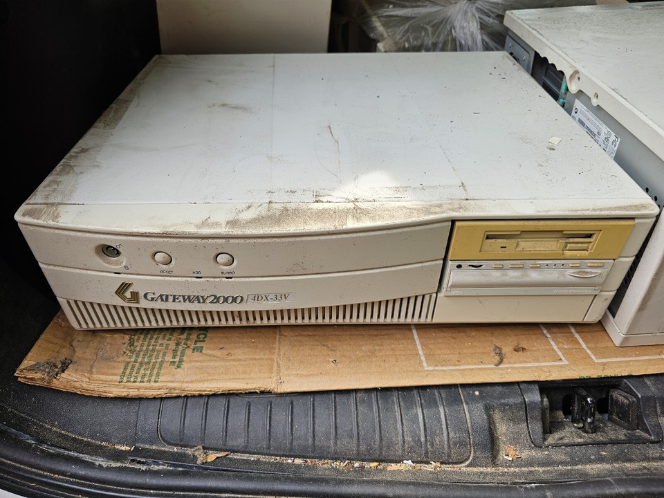 Vintage Computers Lot Of 80 Plus Apple Omni Tech Gateway Dell Motorola ...