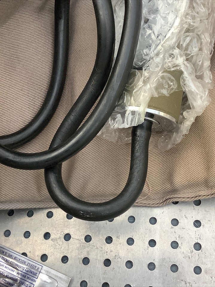 US Military Field Officers Medical Kit 2 Coleman Model 527 | eBay