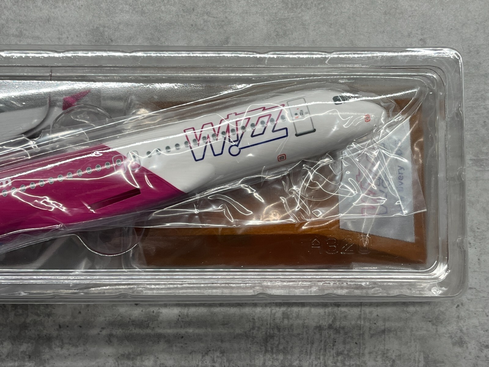 Wizz Air A320 CEO Airbus Aircraft model 1:150 Flugzeugmodelle Maßstab 1 ...