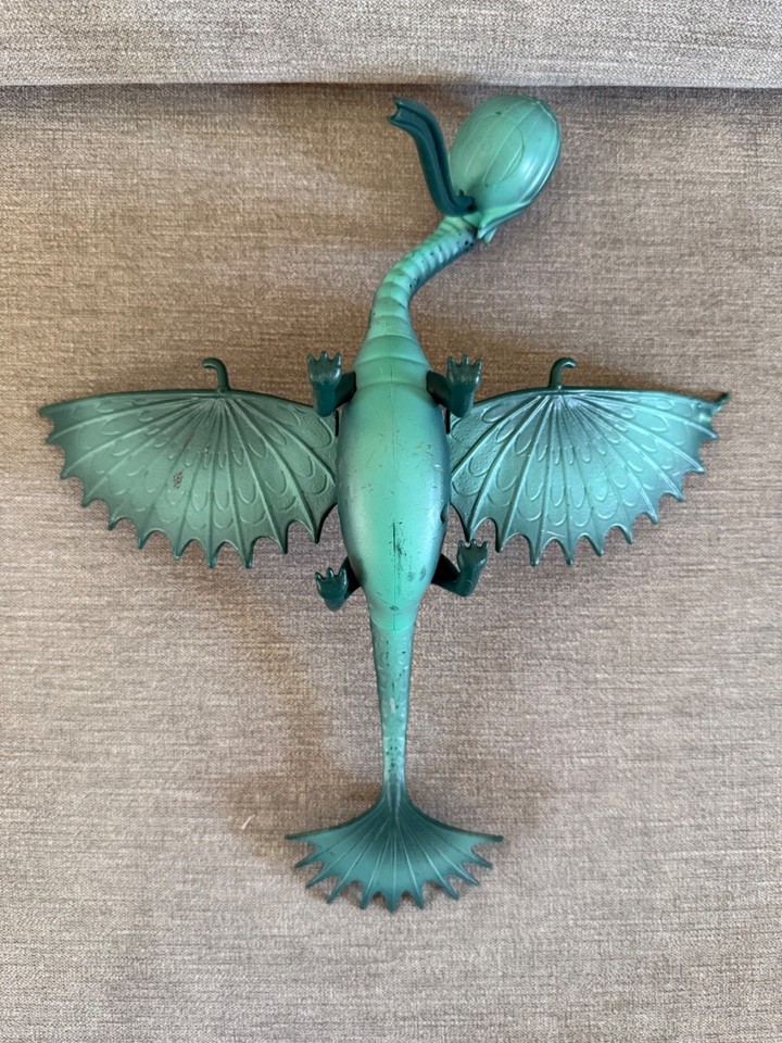 How to Train Your Dragon SCAULDRON Water Squirter Figure 2013 Defenders ...