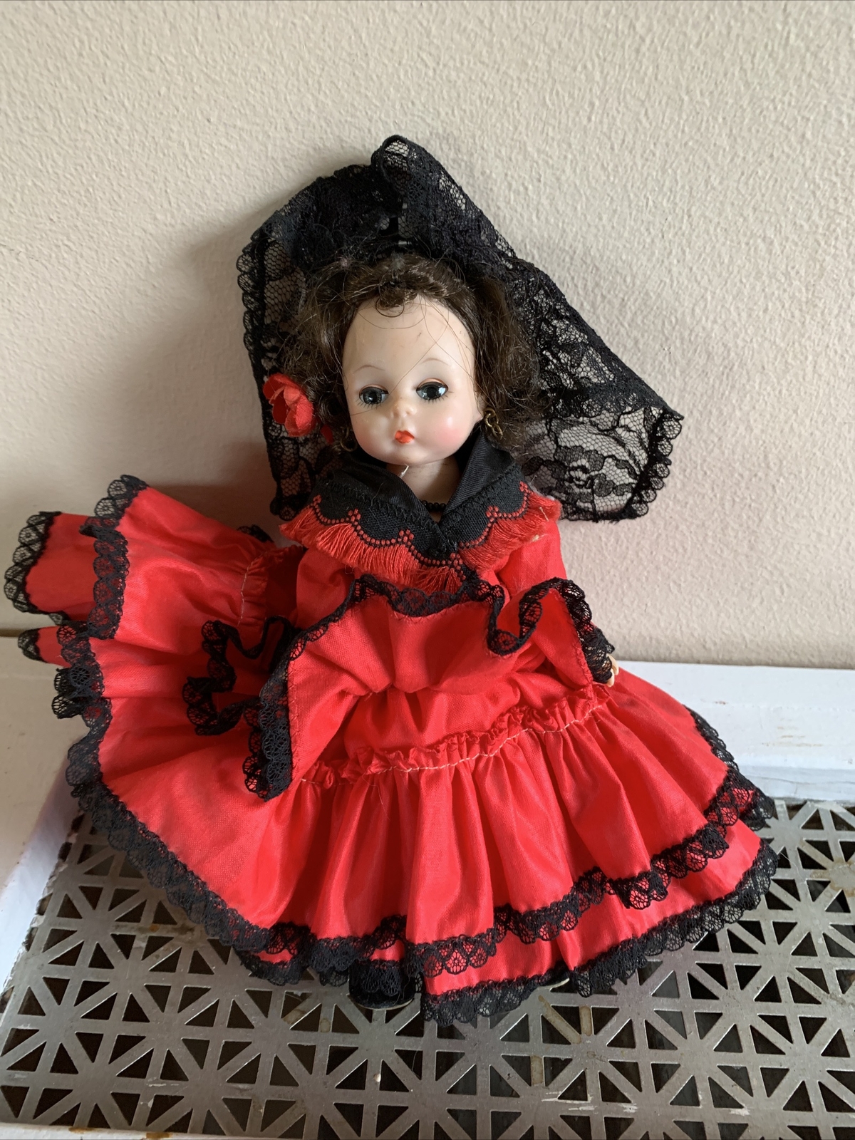VTg Madame Alexander Spanish 8" Doll * Bent Knee 1960's 395 G50 Box | eBay
