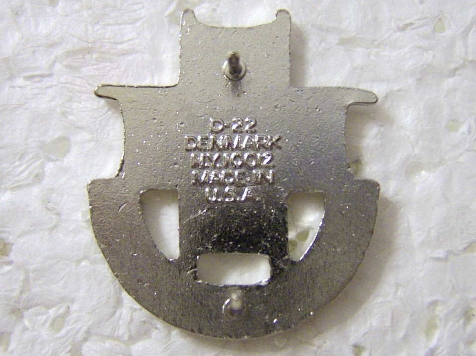 ARMY DI DUI UNIT CREST INSIGNIA - 300th COMBAT SUPPORT HOSPITAL PAIR (2 ...