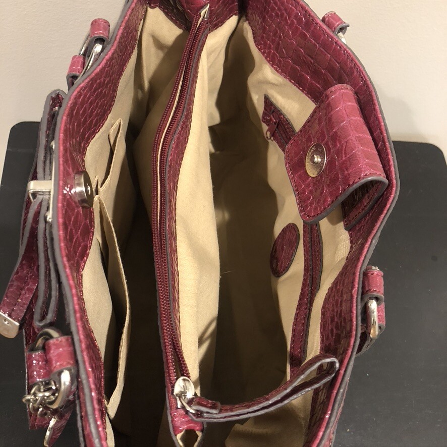 Mac & Jac Maroon Snakeskin pattern Shoulder Tote (E09… - Gem