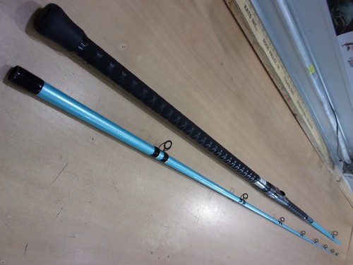 SHAKESPEARE UGLY STIK CARBON SURF 12 foot heavy casting rod | eBay