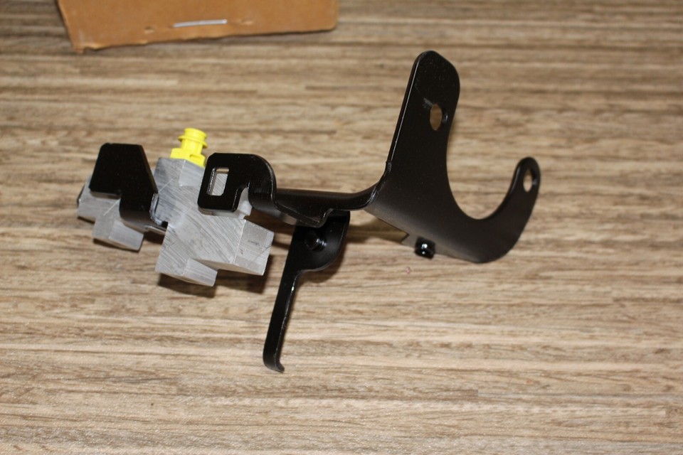 NOS GM 15633165 GMC Chevrolet C K 1988 -1996 Brake Proportioning Valve ...