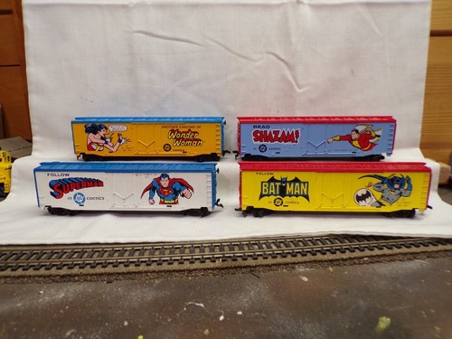 TYCO HO SUPERHERO BOX CARS - WONDER WOMAN, SUPERMAN, SHAZAM, BATMAN ...