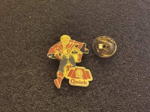 Pin's Quick Fast Food Hero Cape Superhero - Pin Pins Badge Épinglette ...