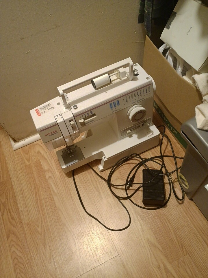 Singer Sewing Machine Model 9410 | eBay