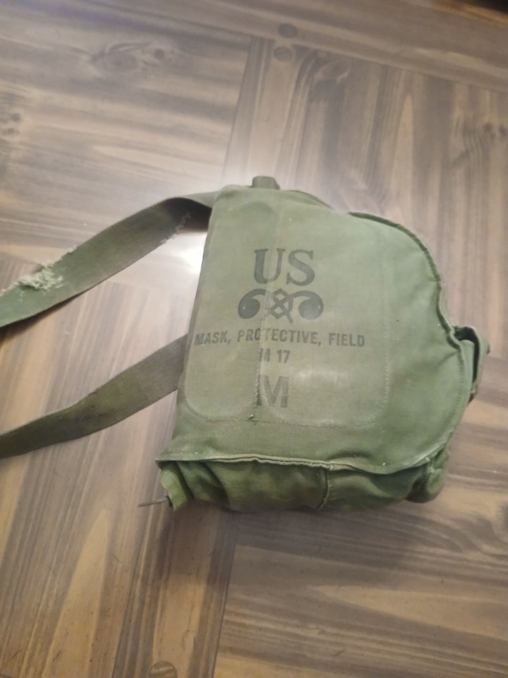 US Military M17A2 Gas Mask with Hood and Carrier - Size Small (21-415 ...