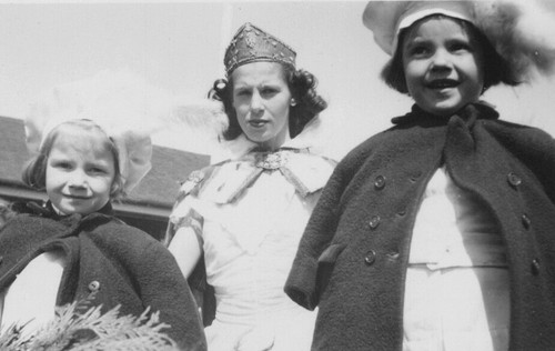 1945 Woman With Girls In Costumes Parade Float Feather Hats Smiling ...