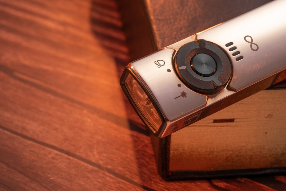 Olight Arkfeld CU Eternal 3 Flat Flashlight, Green Laser/White Light ...