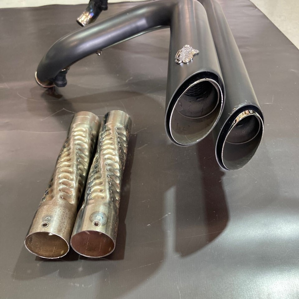 Vance Hines Short Shot Staggered Black Exhaust 04 Sportster 47229 Quiet ...