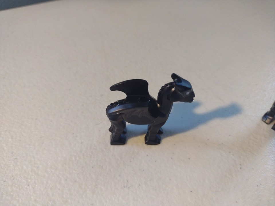 Lego Harry Potter Magical Creatures 2 Baby Thestrals & 2 Blue Cornish ...