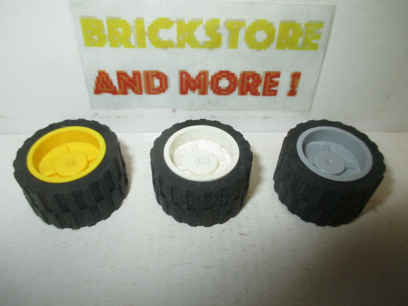 Lego - Wheel 18mm D. x 14mm 30285 / 30648 30285c02 | eBay