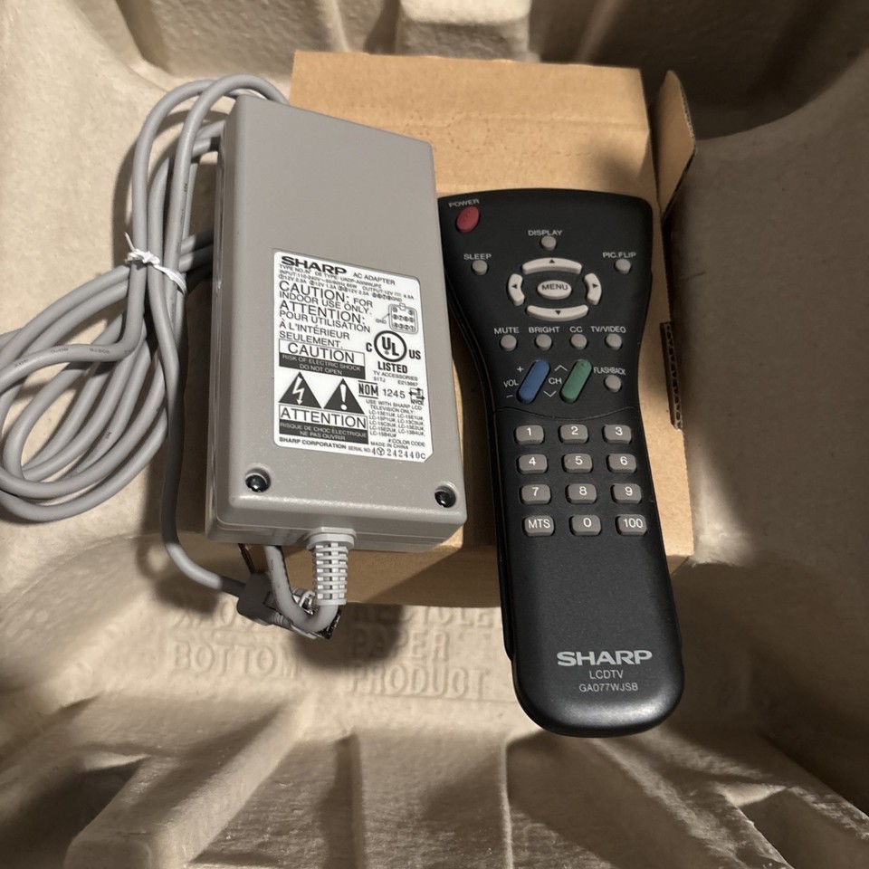 RARE Sharp Aquos LC-13E1UB” Liquid Crystal Television Gaming W/ Box ...