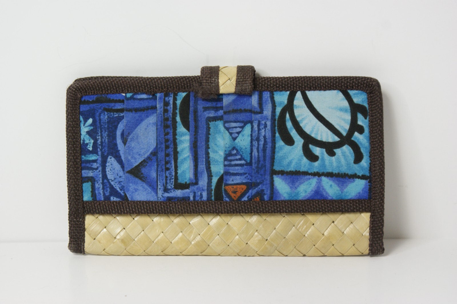 Chic Woven Straw Wallet Clutch in Brown/Blue - Versat… - Gem