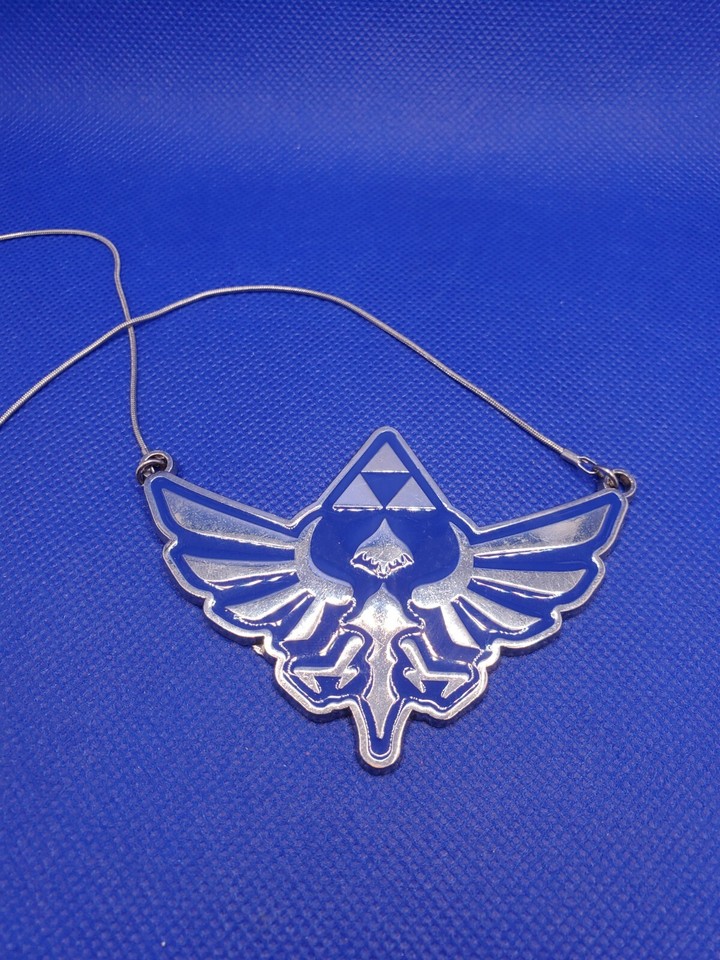 Official Nintendo Legend of Zelda Emblem Blue Necklace Link Master ...