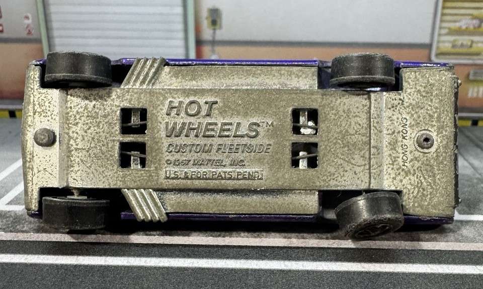 Hot Wheels Redline 1968 Original 16 Custom Fleetside Purple, HK Version ...