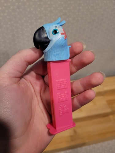 Rio 2 DVD Gift Set Blu Jewel Nigel Gabi Luiz Plush Toy Cup Topper Pez ...