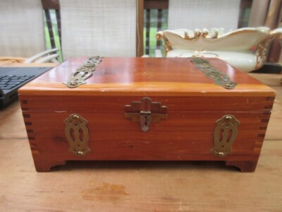 #B44 jewel boxes in grove pine wood color light brown 3.75" in tall by ...