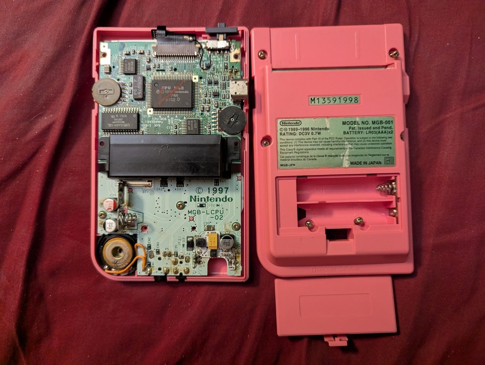 Restored Gameboy Pocket With FunnyPlaying IPS Screen - New Capacitors ...