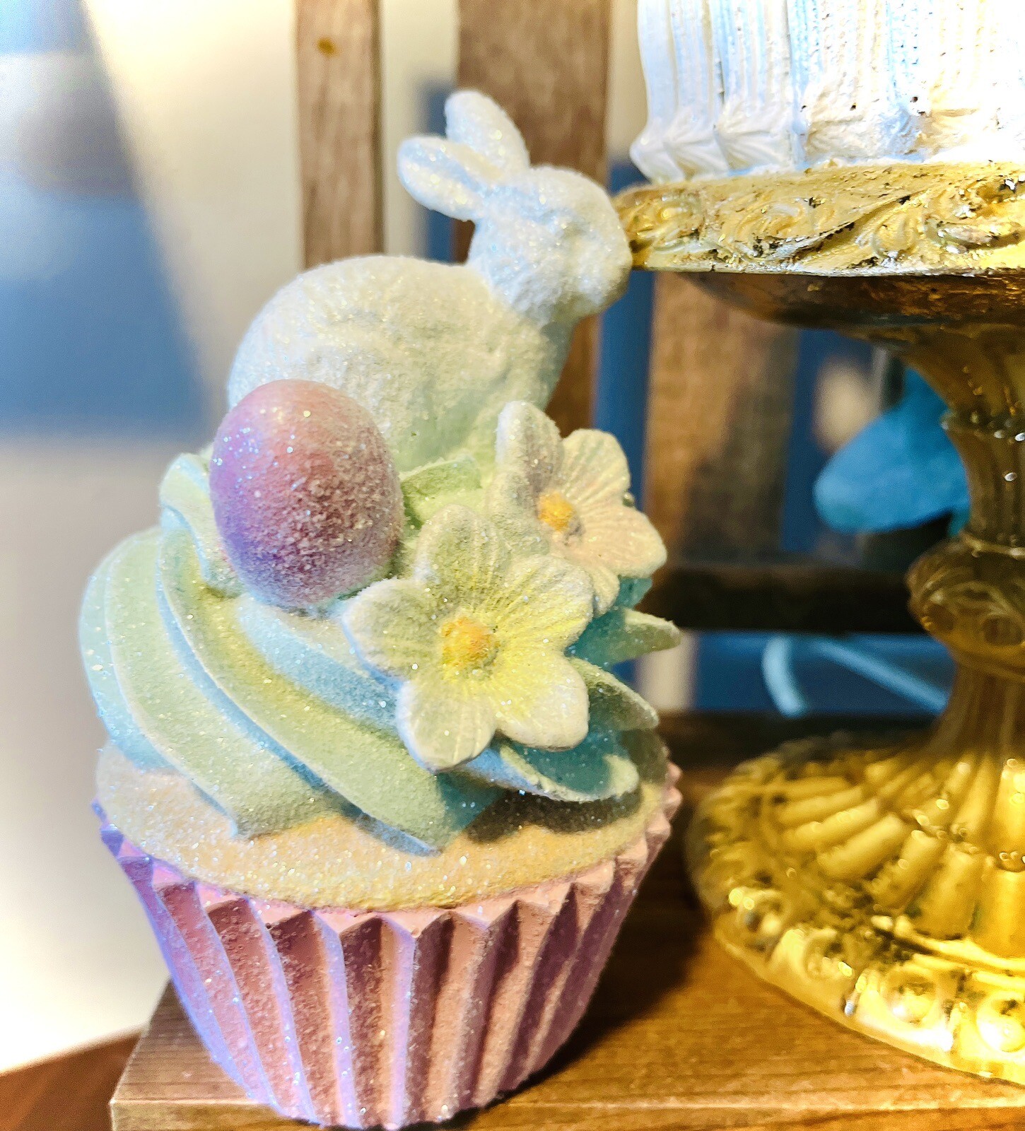 New SET Cupcakes & Cashmere Easter Bunny Cake & Martha Stewart Rabbit ...