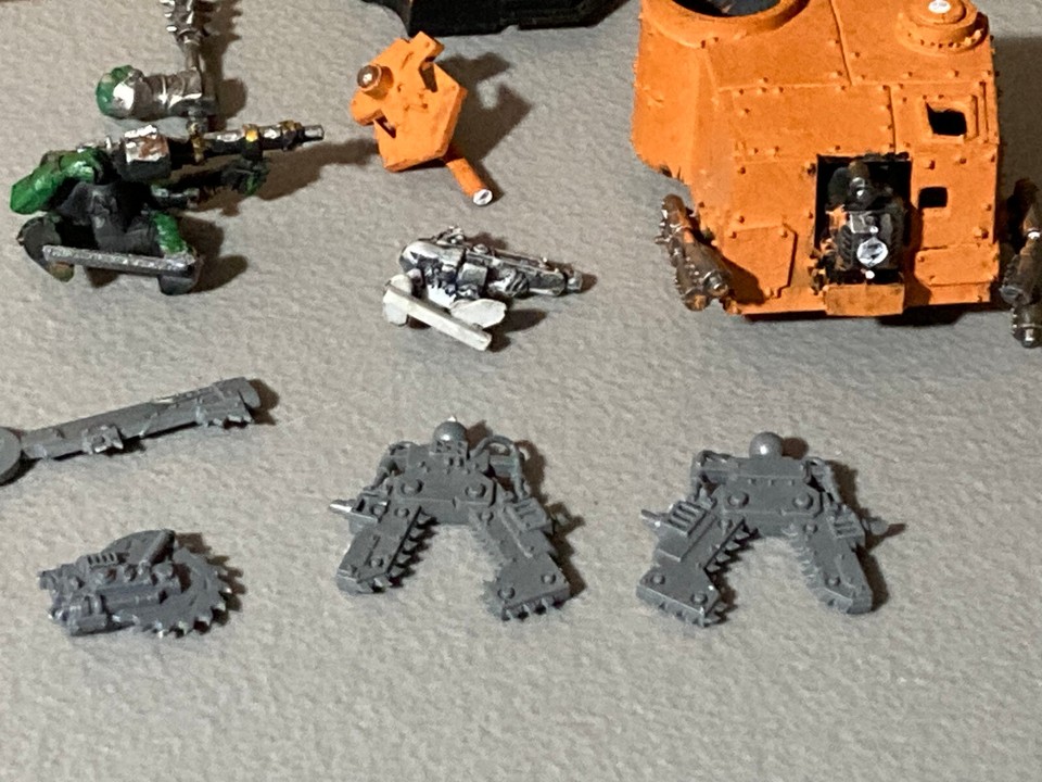 A19157 WARHAMMER 40K SPACE ORKS BITS LOT BATTLEWAGON | eBay