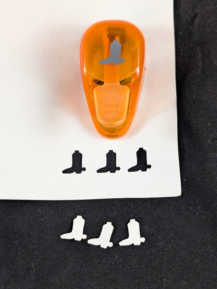 YOU PICK: Lot of Crafting Paper Punches. Patterns, Edgings, Star, Moon ...
