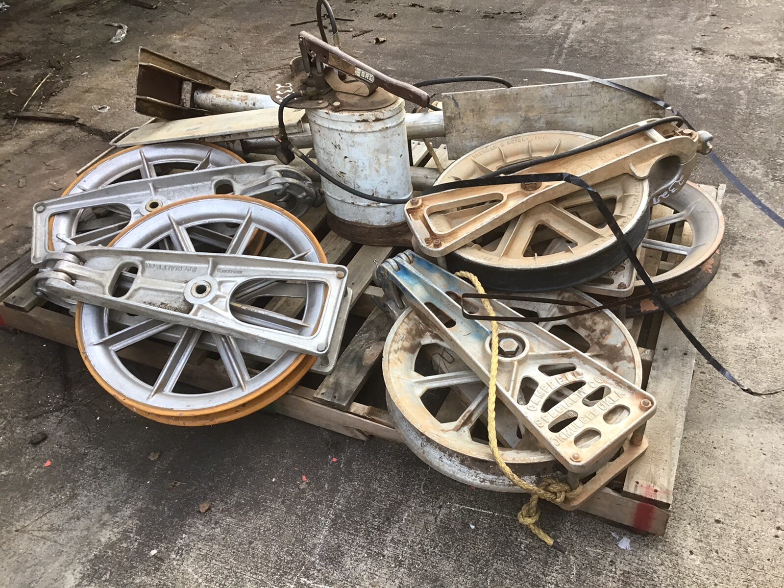 Campbell Specialty Stringing Blocks | eBay