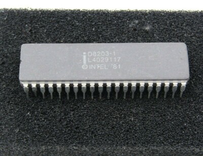 ICs & Processors - Pin Ceramic Dip