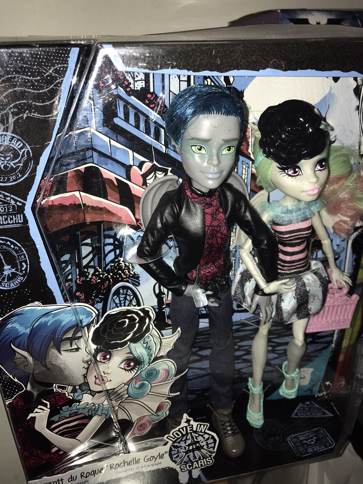 Monster High Love in Scaris Garrott du Roque & Rochelle Goyle Doll Set ...
