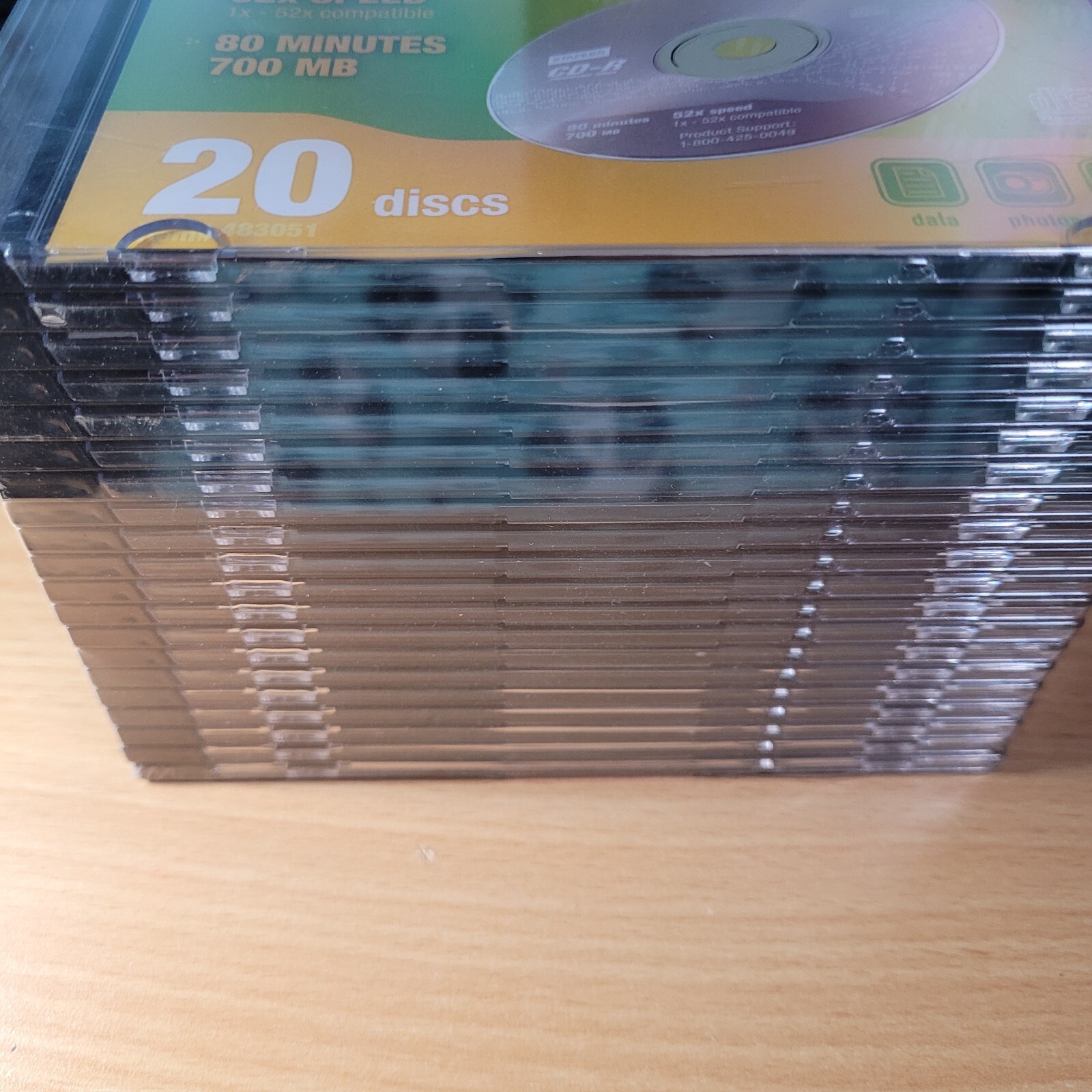 Staples Recordable Compact Discs (20 CD-Rs) W/ Slim Jewel Cases 52X NEW ...