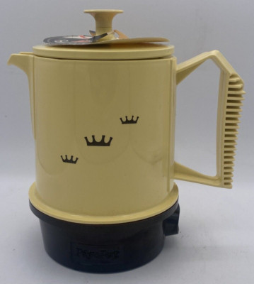 Regal Poly Perk 2-4 Cups Original Vinyl Case & 2 Cups Complete Never ...