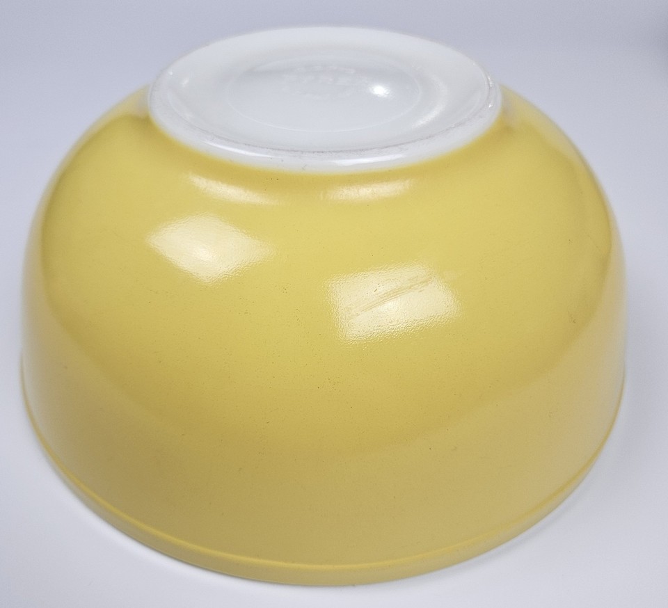 Vtg Pyrex Primary Yellow Nesting Mixing Bowls Set of 4 - 401, 402, 403 ...