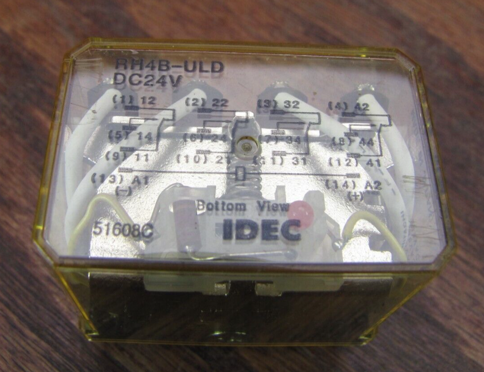 Idec 24v Relay with SH4B-05C Socket 14 pin RH4B-ULD DC24v | eBay