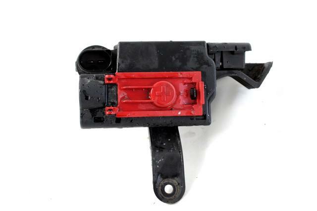 Audi A4 8w Verteiler Starthilfe Anschluss 8W0941823 online kaufen | eBay