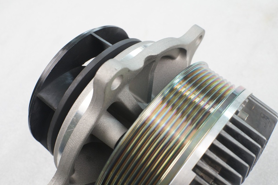 2267060PE Water Pump for PACCAR MX-13 2184199PE 2267065 2184199 2184203 ...