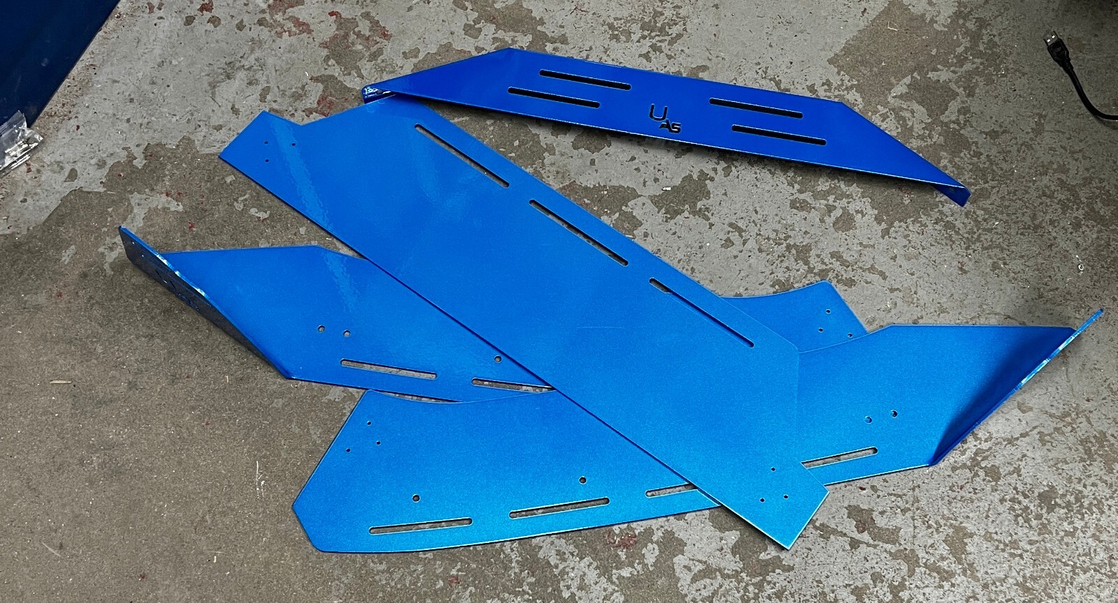 4 Piece Aluminium Splitter Kit with Slots for Polaris Slingshot ...