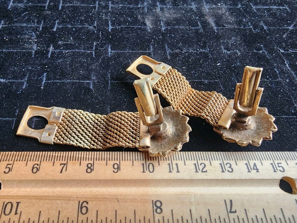 Vintage Cufflink Set Gold Tone Blue Glass Jewel Mesh Chain Catch Used ...