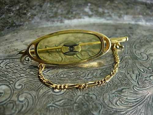 Gorgeous RARE Vintage GUCCI Lucite GG Lapel Scarf PIN Jewelry Accessory ...