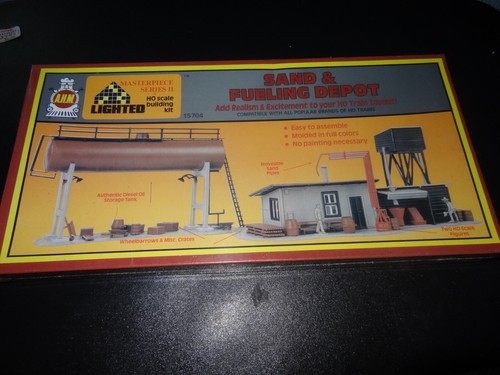 AHM HO SCALE MASTERPIECE SERIES II ILL. SAND & FUELING DEPOT KIT #15704 ...