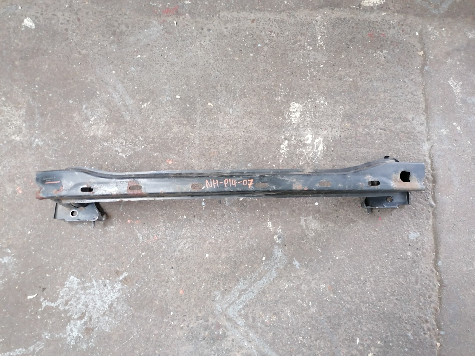 BMW 5 SERIES F11 TOURING REAR BUMPER REINFORCEMENT BAR 51127184769 09 ...